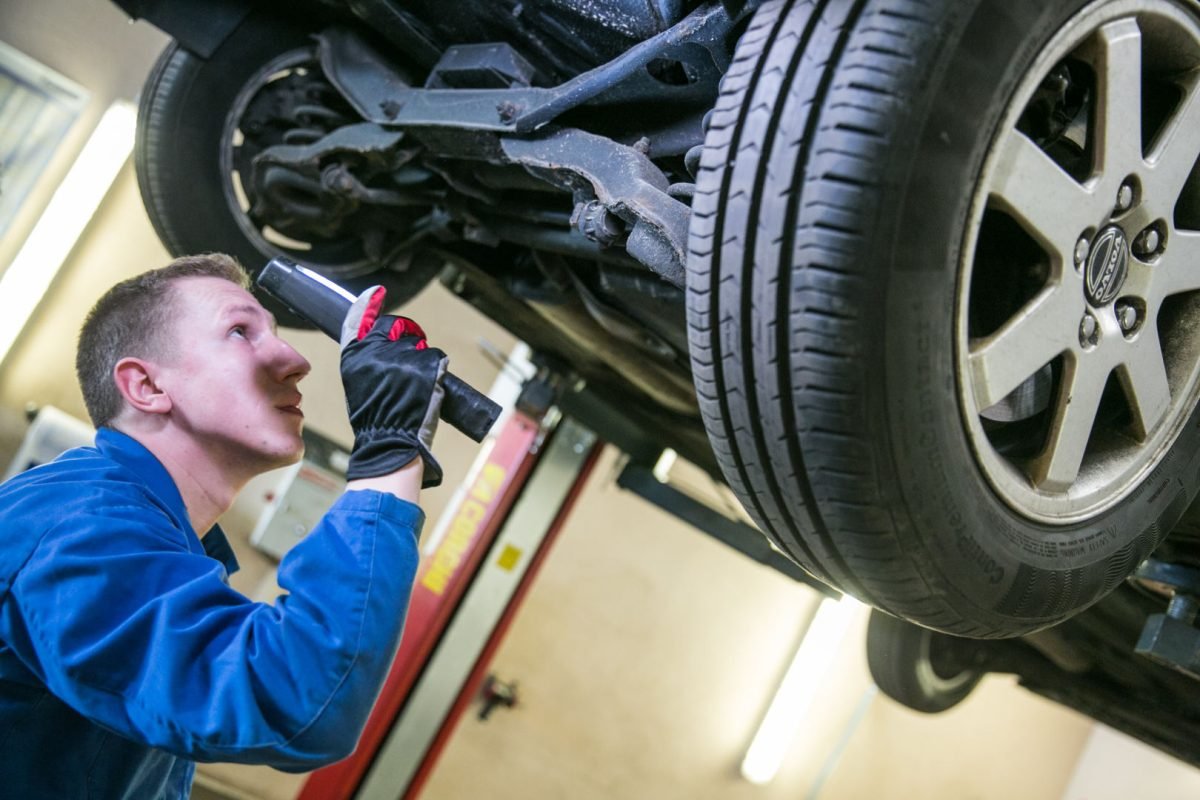 5 svarbiausios procedūros, atliekamos automobilio techninės priežiūros ...